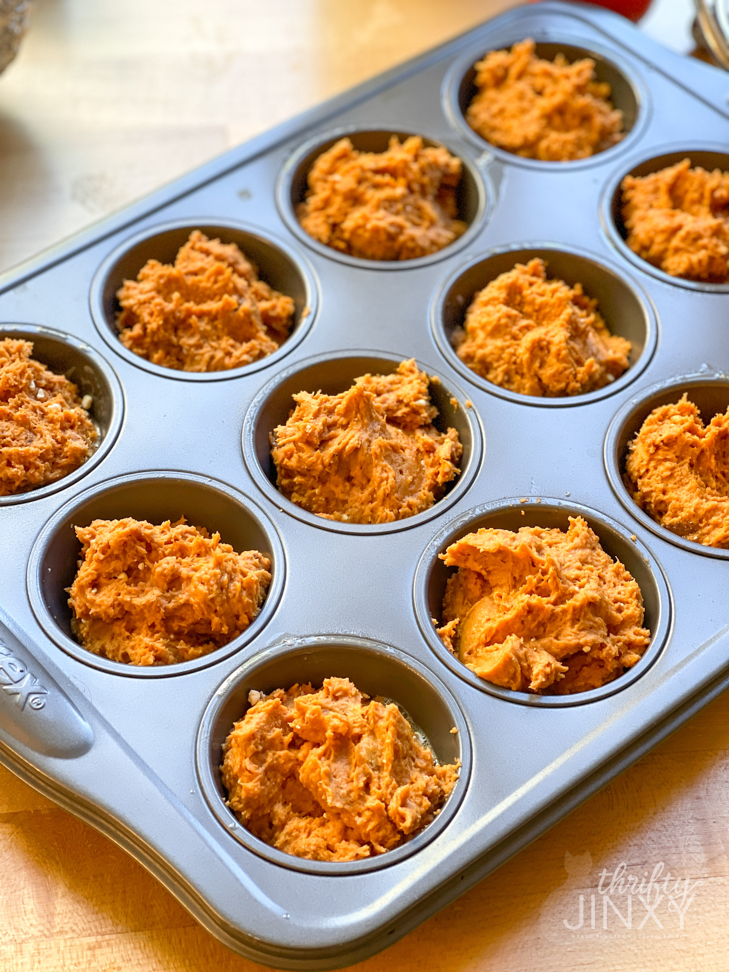 Recipe: Super Easy Pumpkin Muffins from Cake Mix - Thrifty Jinxy