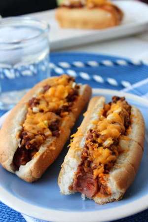 Ultimate Chili Cheese Dog Recipe - Thrifty Jinxy