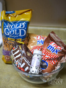 Minions Snack Mix Recipe - Thrifty Jinxy