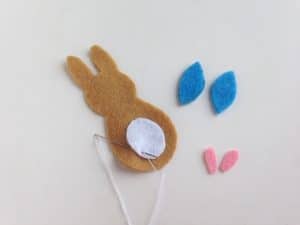 Peter Rabbit Craft with Felt - It's So Cute! - Thrifty Jinxy