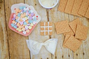 Valentine’s Tic Tac Toe Sweet Treat & Game Tutorial - Thrifty Jinxy