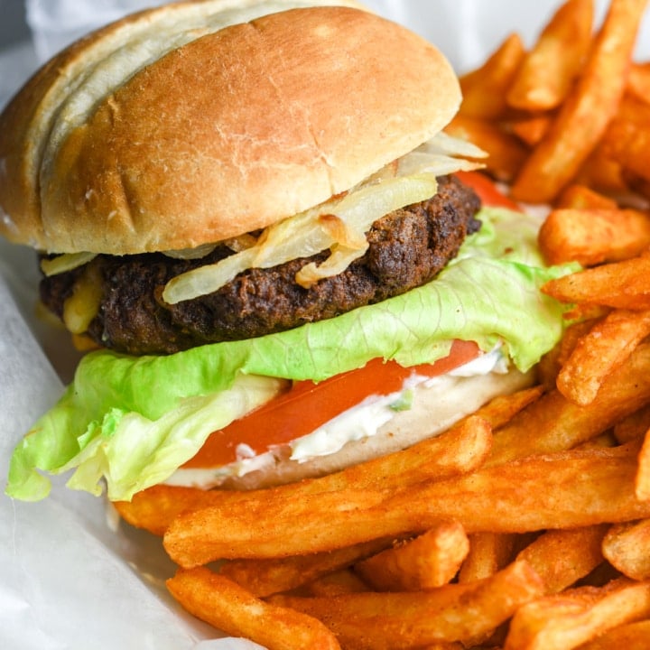Mouth-Watering Jalapeño Popper Burger Recipe - Thrifty Jinxy