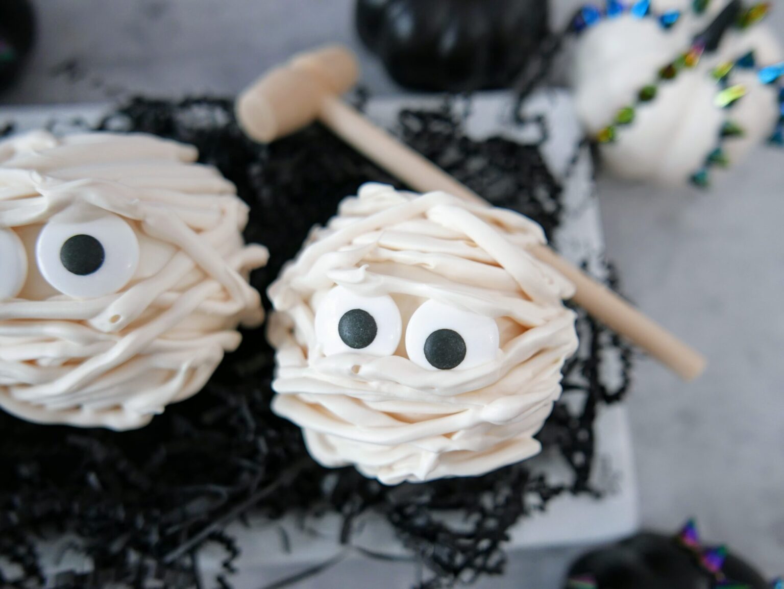 Breakable Candy Mummy - Make a Fun Halloween Treat! - Thrifty Jinxy