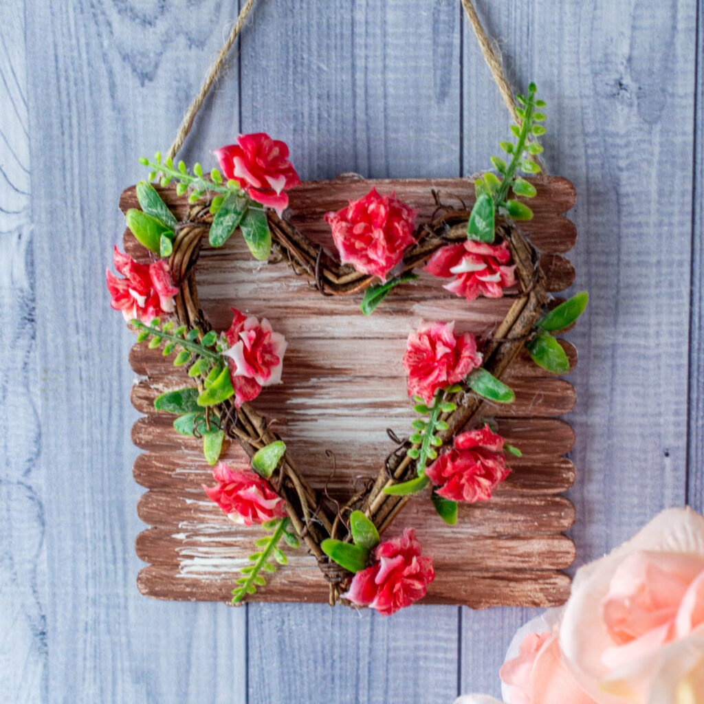 Farmhouse Valentine Decor - Heart Shaped Sign Craft - Thrifty Jinxy