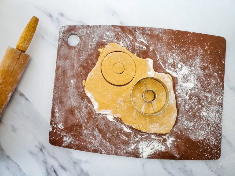 Pumpkin Spice Buttermilk Donuts Recipe - Thrifty Jinxy