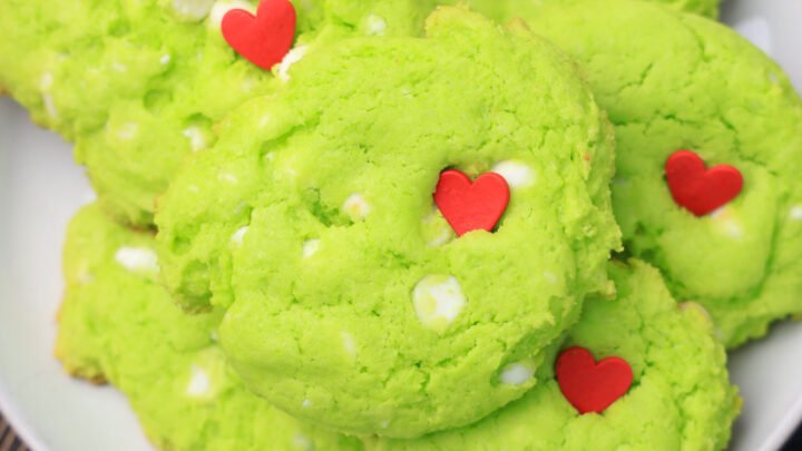 Easy Grinch Cookies with White Chocolate Chips - Thrifty Jinxy