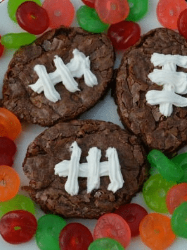 Easy Football Snickers Brownies Recipe - Thrifty Jinxy