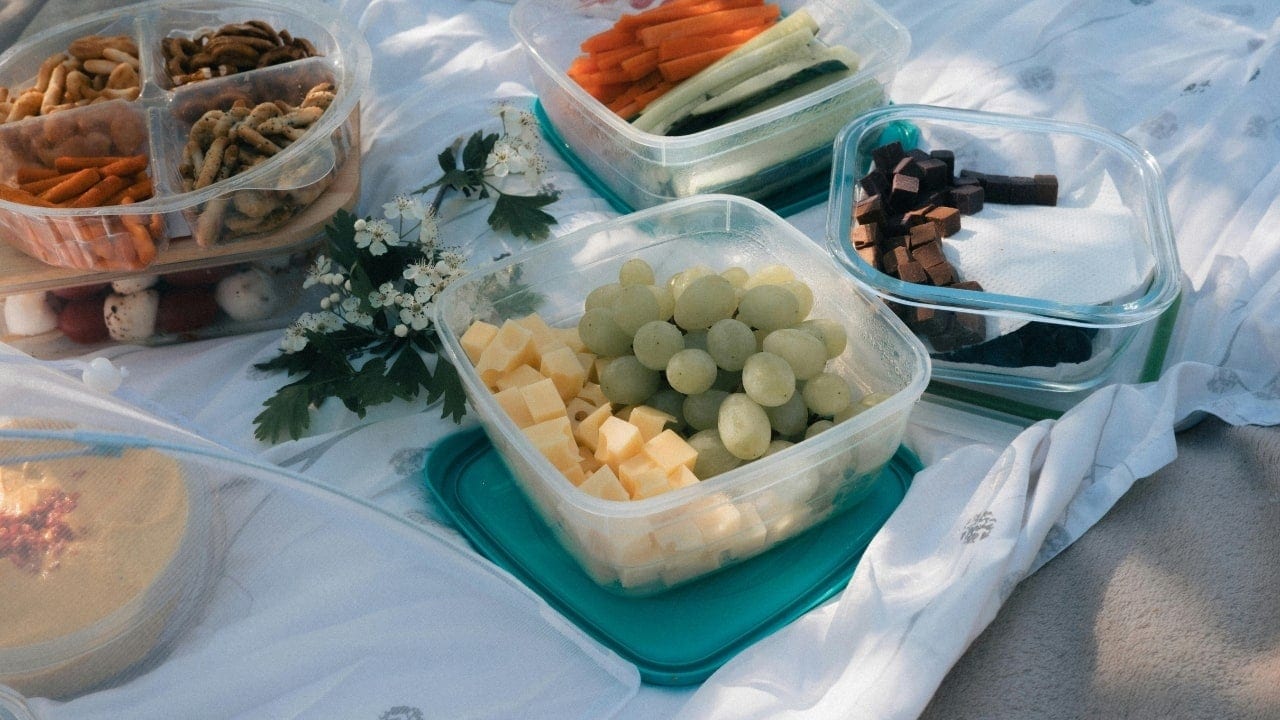 10 lunches I pack instead of spending $12 a day - Thrifty Jinxy