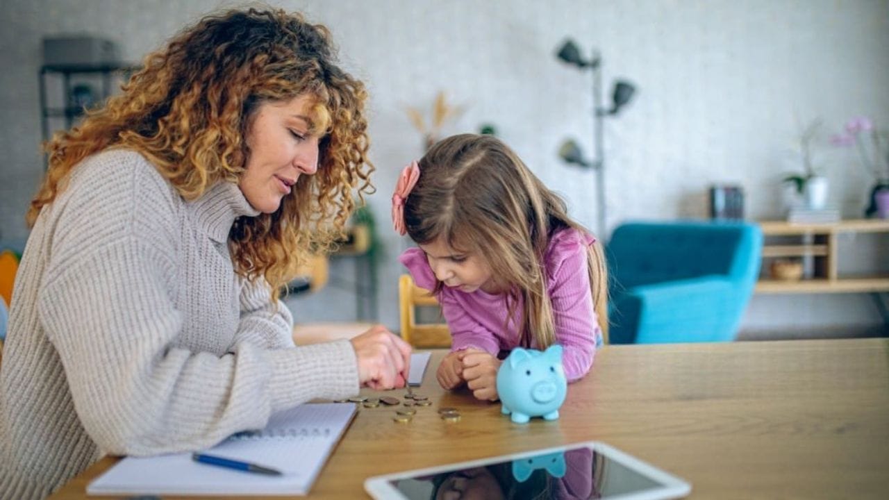How to talk about money with your kids without making it weird ...