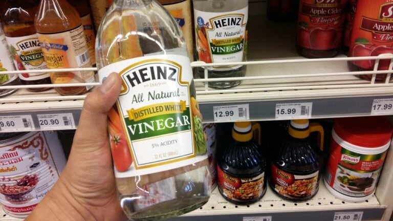 10 ways I use vinegar that saved me over $100 - Thrifty Jinxy