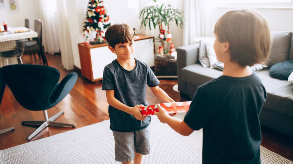 10 gift-swap ideas for big families that save time and money - Thrifty ...